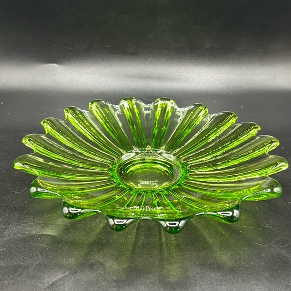 federal glass | Accents | Plate Platter Sunflower Celestial Limelight ...